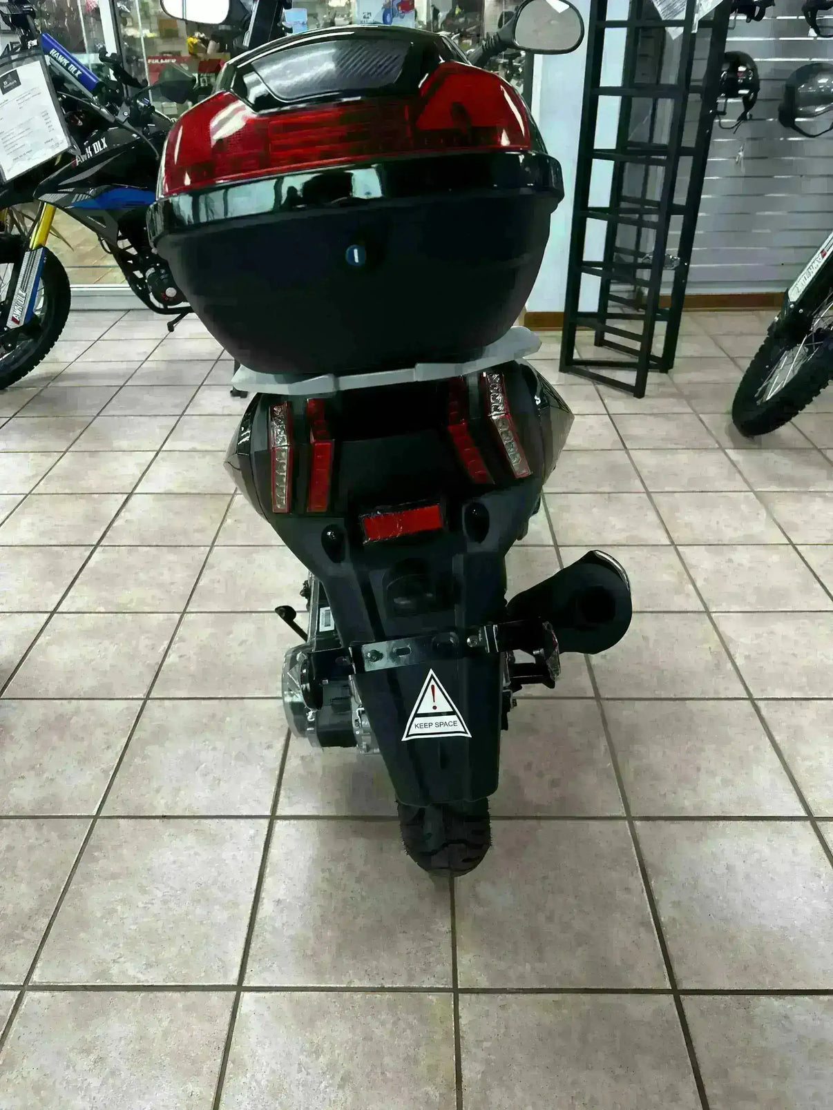 Road Legal Phoenix 150cc Scooters are affordable & Fuel efficient – Q9 ...