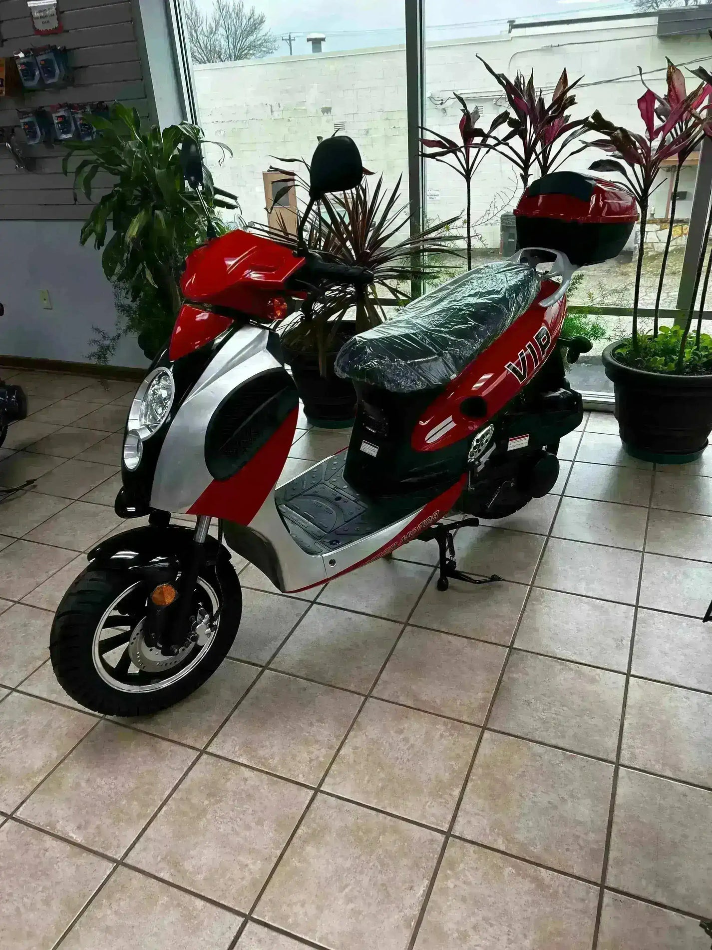 Pilot 150cc Scooters: Fuel efficient & ECO friendly transportation – Q9 ...