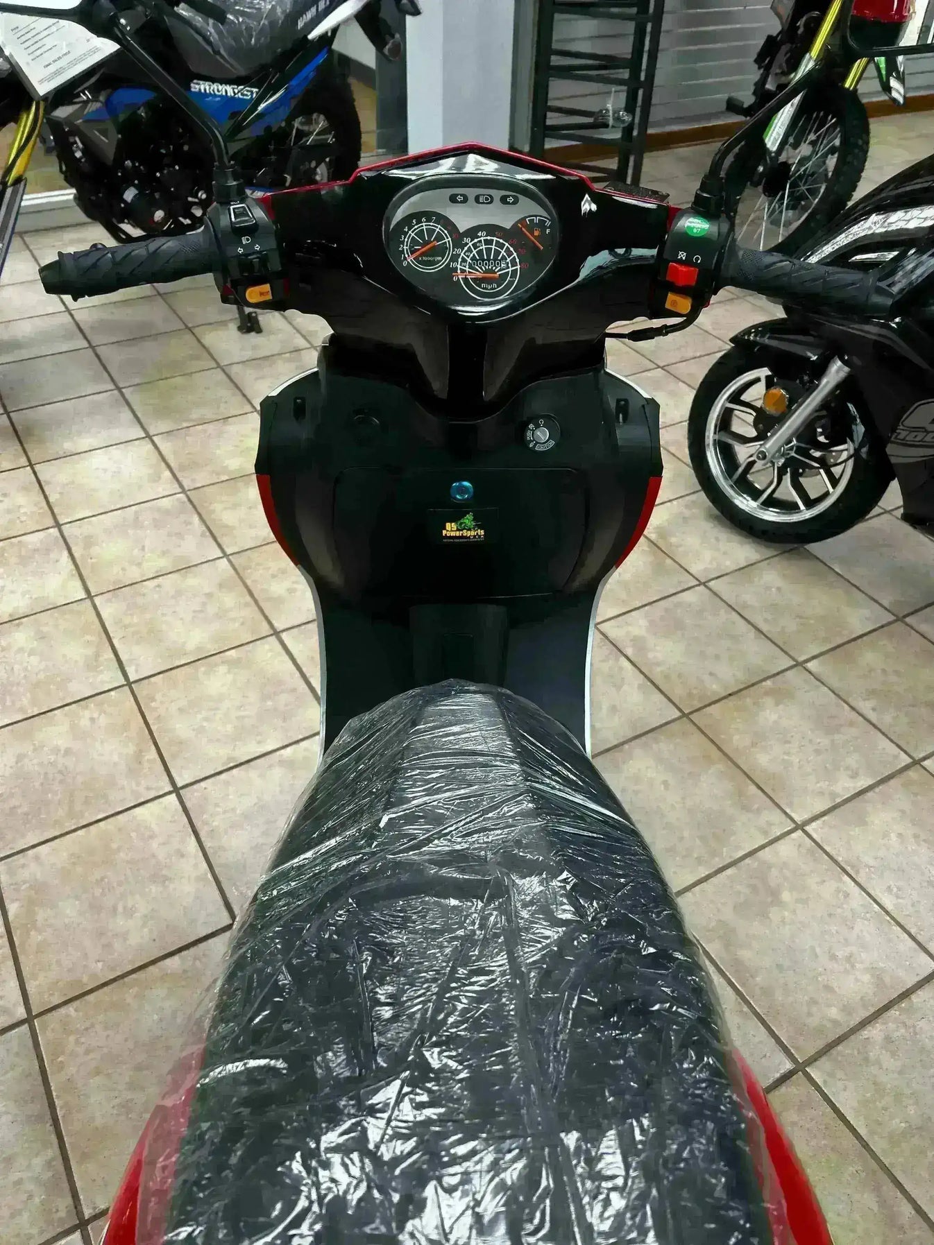 Pilot 150cc Scooters: Fuel efficient & ECO friendly transportation – Q9 ...